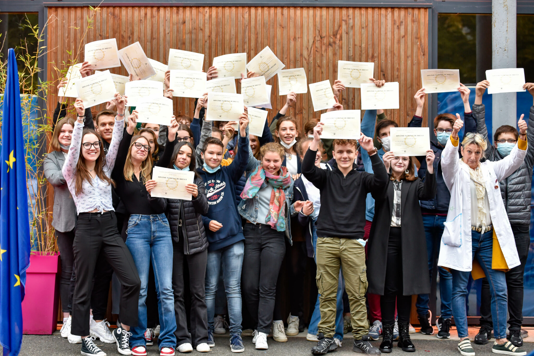 Retour sur la cérémonie de remise de diplômes du Brevet : promotion ...